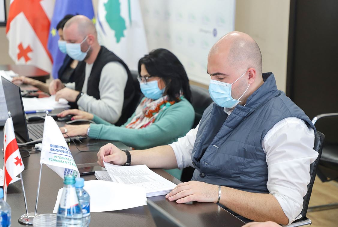 Government to buy houses for 5 thousand IDP families - 1TV