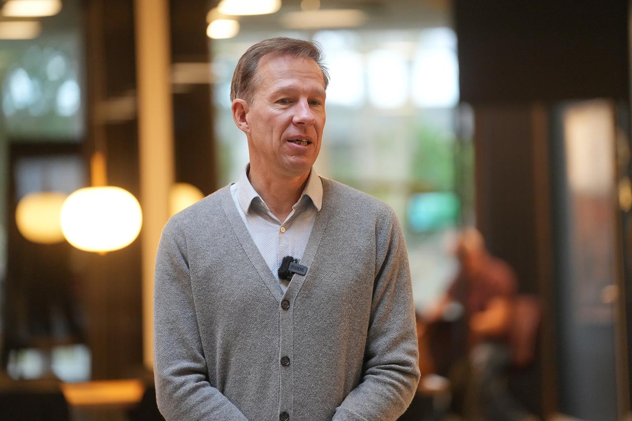 Jan De Nul-ის წარმომადგენელი - ანაკლიის ღრმაწყლოვანი პორტი ...