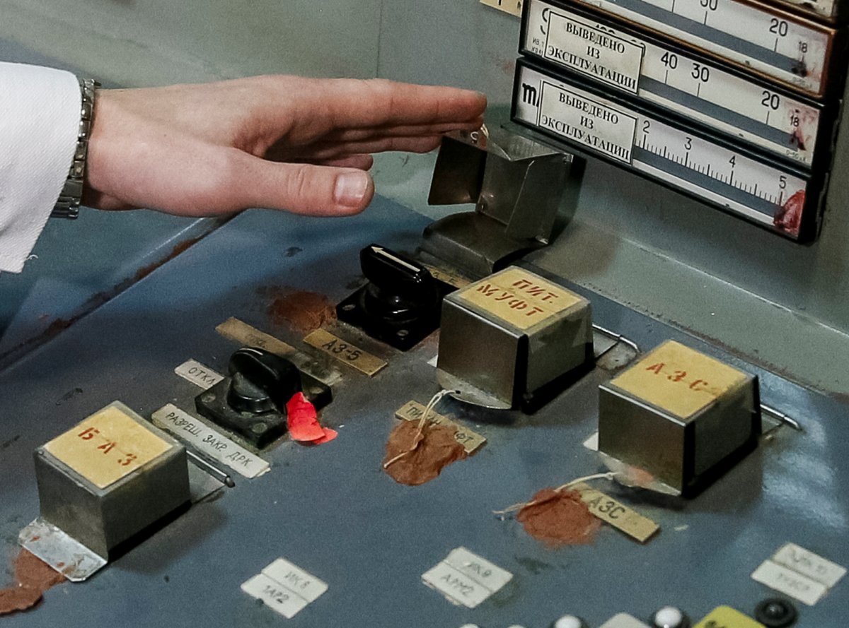 Chernobyl's Infamous Reactor 4 Control Room Is Now Open to Tourists - 1TV