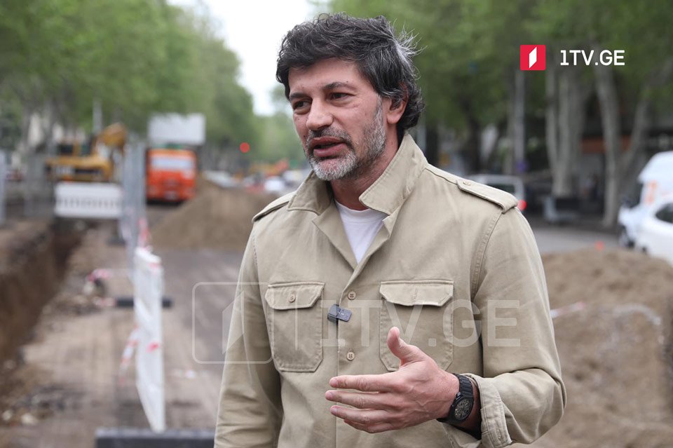 Kaxa Kaladze - narahatlığa görə Tsereteli prospektində yaşayan ...