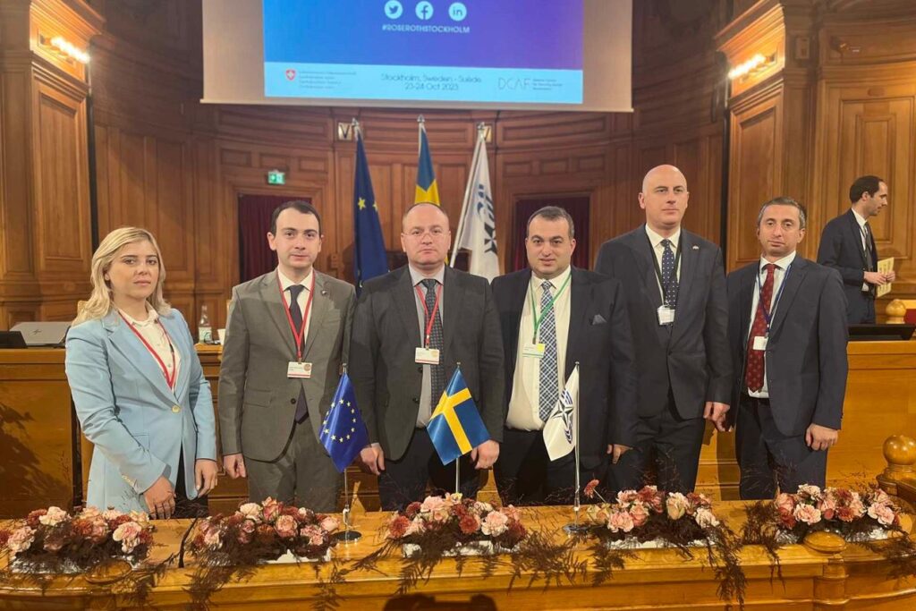 Parlament nümayəndə heyəti Stokholmda NATO Parlament Assambleyasının ...